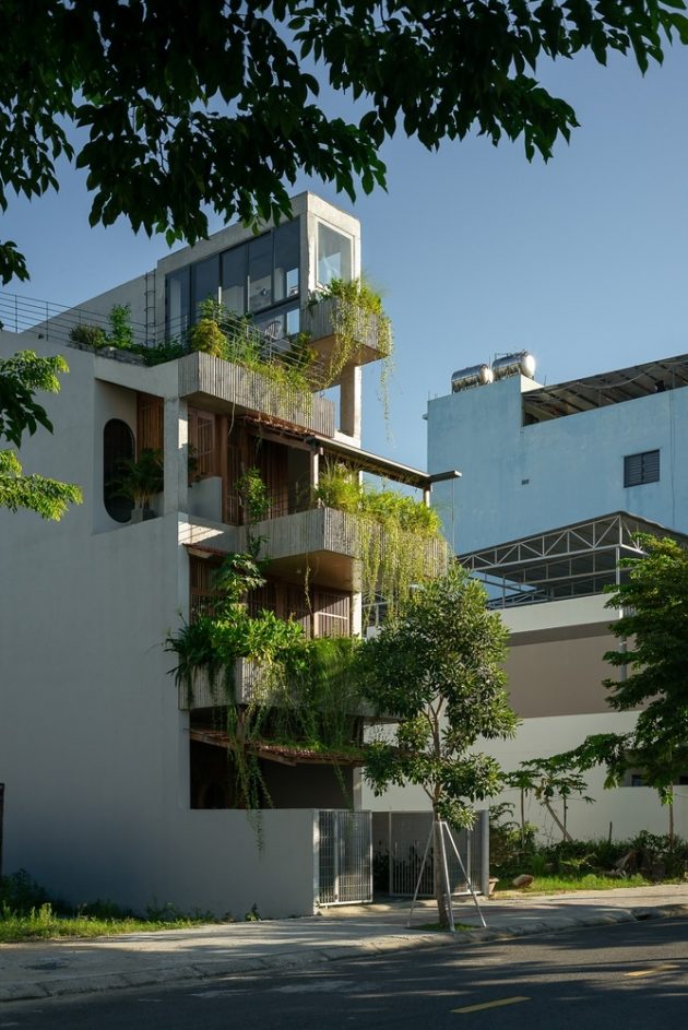 The HIEN House by Winhouse Architecture in Hoa Quy, Vietnam