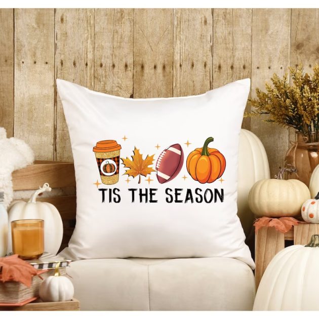 15 Autumn-Inspired Fall Pillow Designs to Spruce Up Your Space