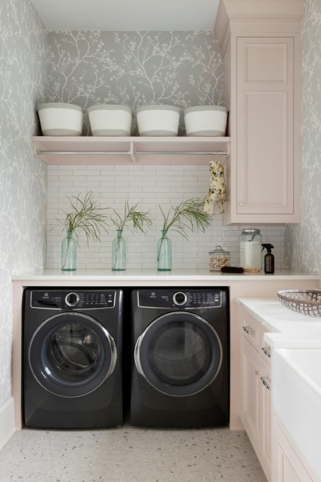 15 Classic Traditional Laundry Room Designs: Where Functionality Meets ...