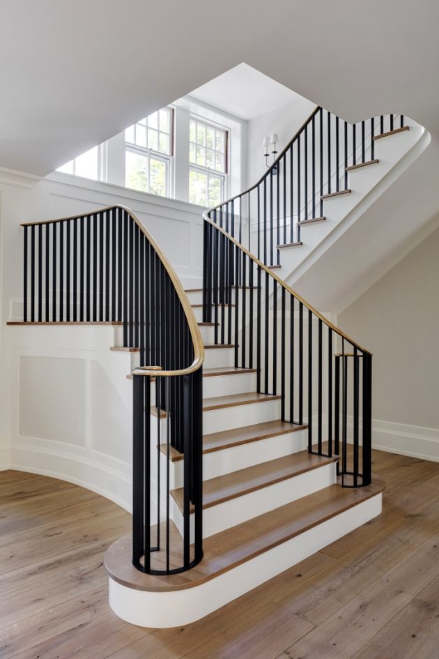 15 Glorious Traditional Stairway Ideas for Graceful Transitions