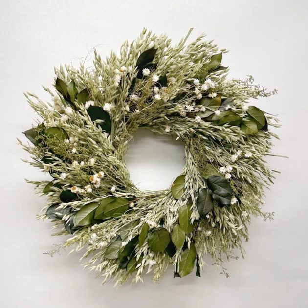 15 Natural and Rustic Grass Wreath Designs for Organic Elegance