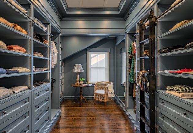 15 Time-Honored Traditional Closet Ideas for Elegant Storage