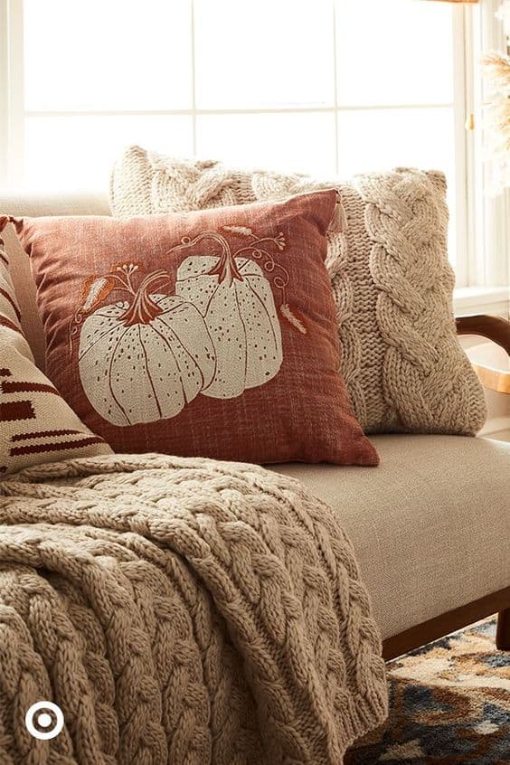 4 Expert Decorating Tips for a Fall Cozy Home Makeover