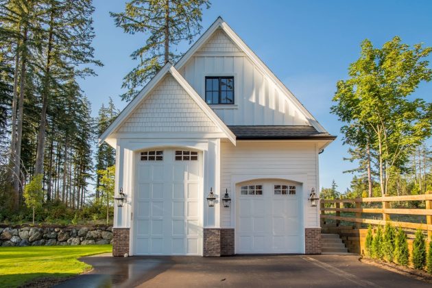 15 Enduring Traditional Garage Ideas for Every Homeowner