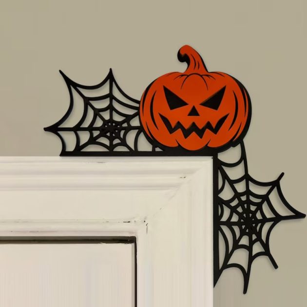 15 Spook-tacular Halloween Door Corner Décor Ideas to Haunt Your Home