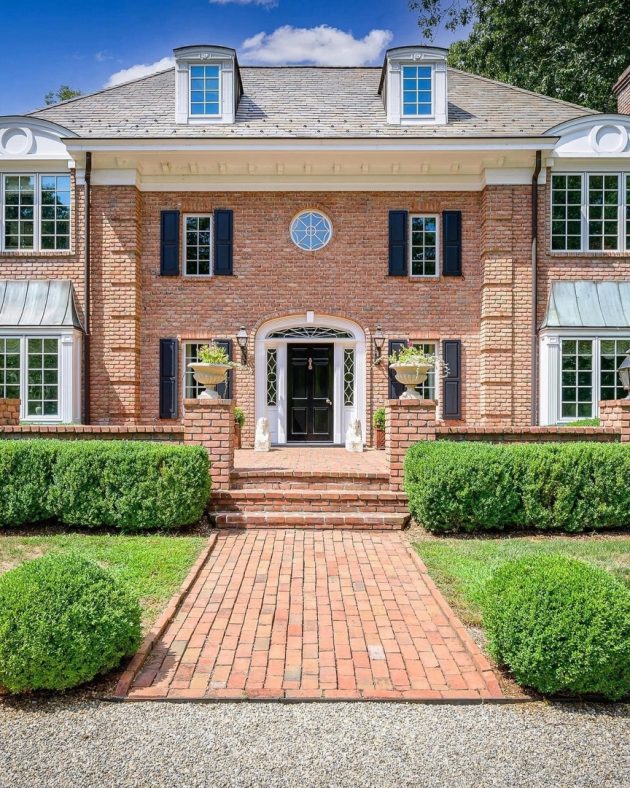 15 Traditional Exterior Designs That Never Go Out of Style