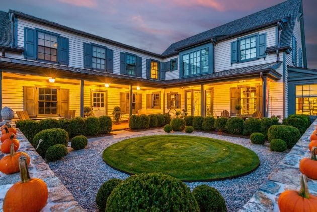 15 Traditional Landscape Designs for a Timeless Garden