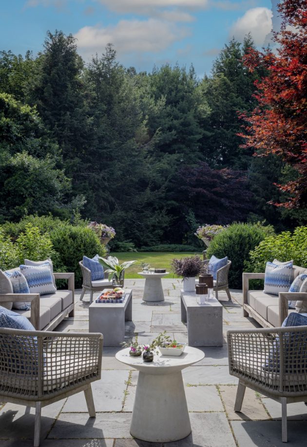 15 Traditional Patio Designs that Capture Classic Beauty