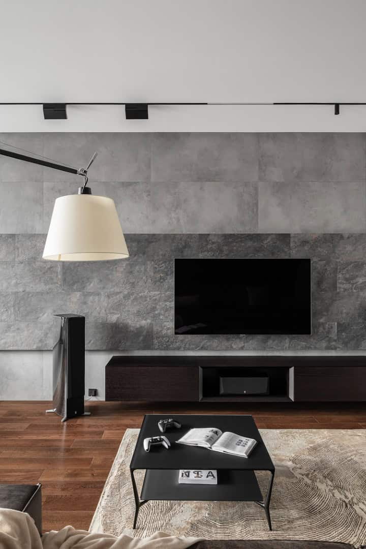 Three-Bedroom Apartment in Moscow by Alexander Tischler