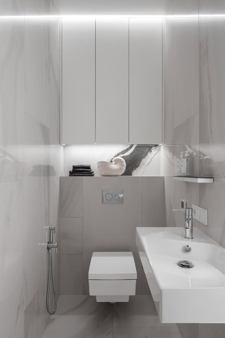 White Moscow Apartment by Alexander Tischler