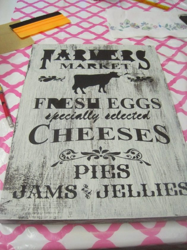 15 Charming DIY Rustic Wood Sign Designs to Add Vintage Flair