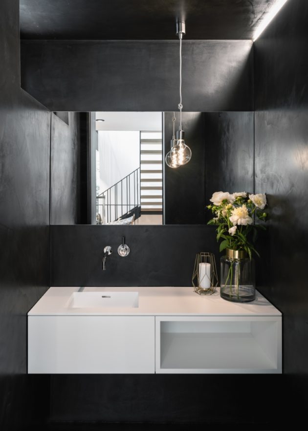 15 Modern Powder Room Designs for a Dash of Elegance