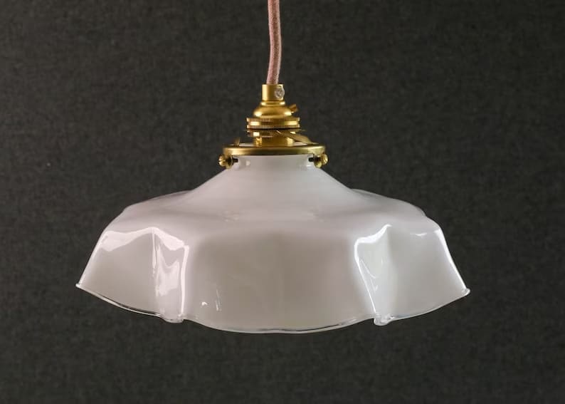 15 Antique Pendant Lamp Designs That Bring Nostalgic Beauty to Any Room