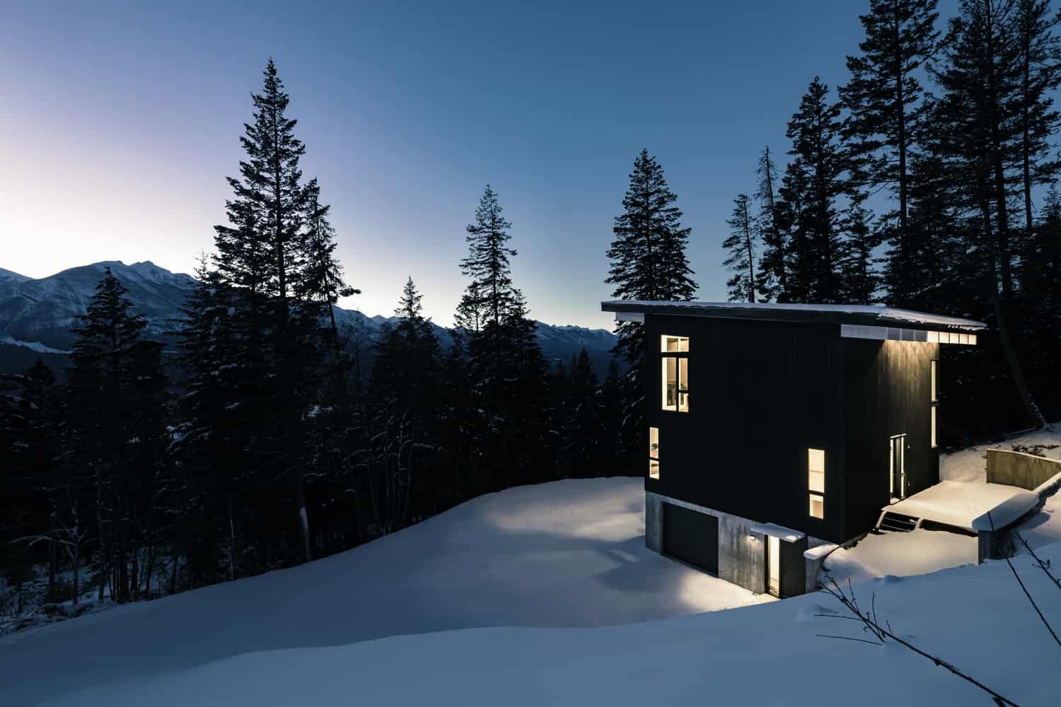 Columbia River Valley Lookout by Twobytwo Architecture Studio in Golden ...