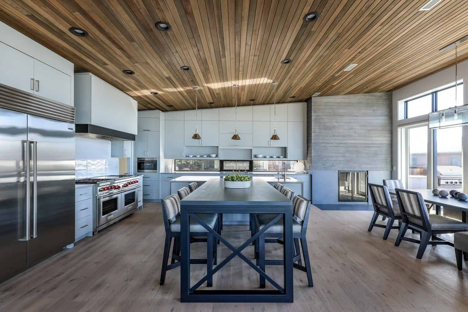 Face Rock Beach House by Giulietti Schouten Weber Architects in Bandon ...