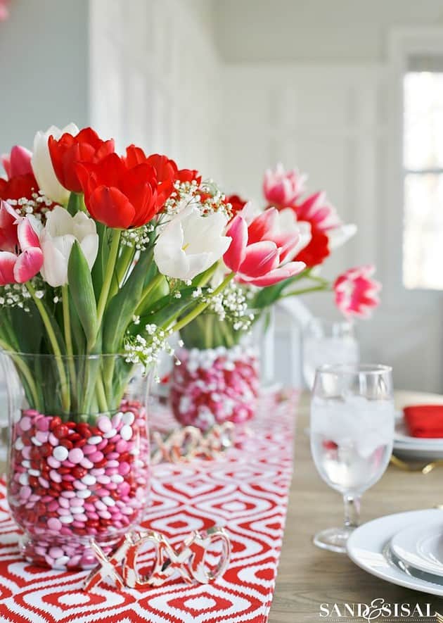 15 Creative DIY Valentine's Table Decoration Designs for Romantic Dinners