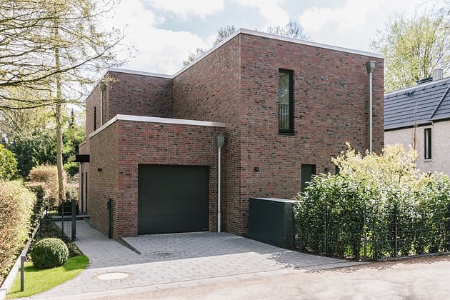 15 Inspiring Modern Garage Designs for the 21st Century