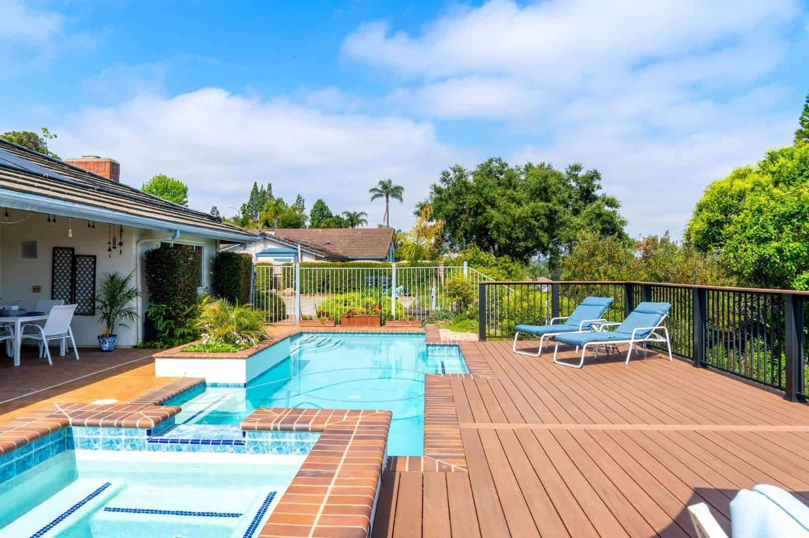 15 Modern Balcony Designs for a Seamless Indoor-Outdoor Connection