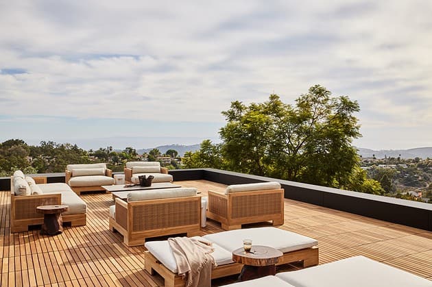 15 Sleek Modern Deck Designs to Elevate Your Outdoor Space