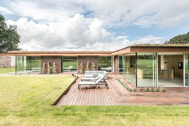 15 Sleek Modern Deck Designs to Elevate Your Outdoor Space