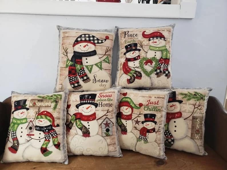 15 Snowman Pillow Designs to Melt Your Heart