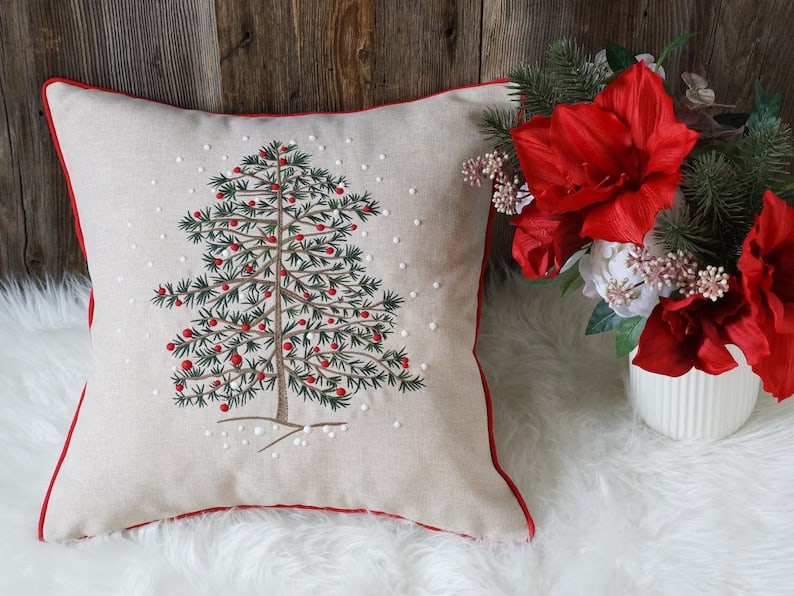 15 Winter Pillow Designs That Blend Function and Fashion