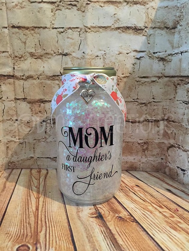 15 Charming Mother’s Day Mason Jar Designs for Thoughtful Gifting