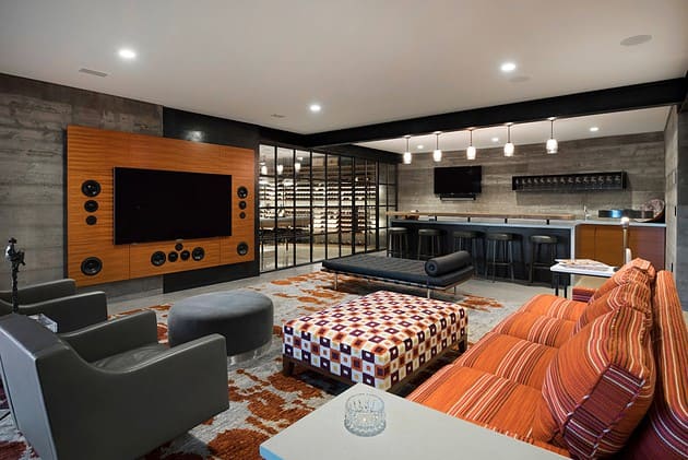 15 Charming Rustic Home Theater Designs for a Warm Entertainment Haven