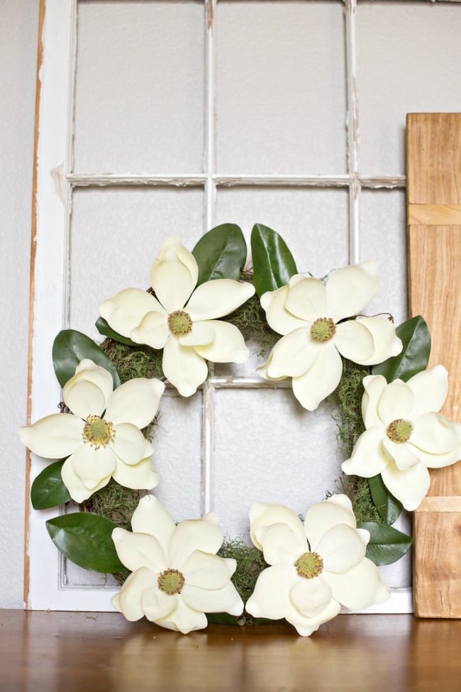 15 DIY Early Spring Wreath Designs to Blossom Your Doorway