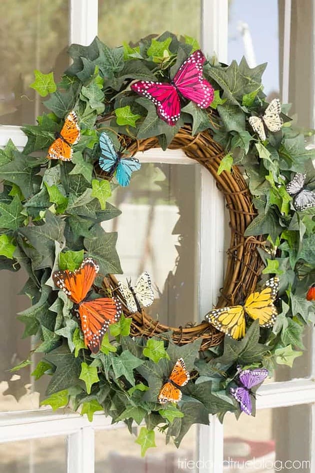 15 DIY Early Spring Wreath Designs to Blossom Your Doorway