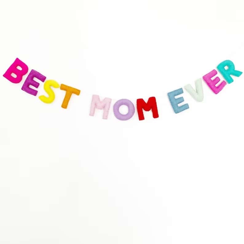 15 Mother’s Day Garland Designs to Infuse Love into Your Décor