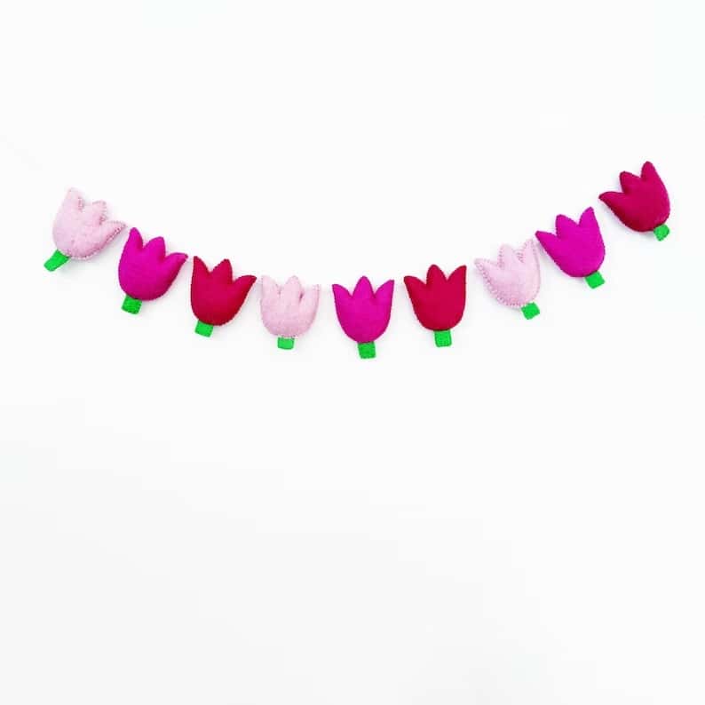 15 Mother’s Day Garland Designs to Infuse Love into Your Décor