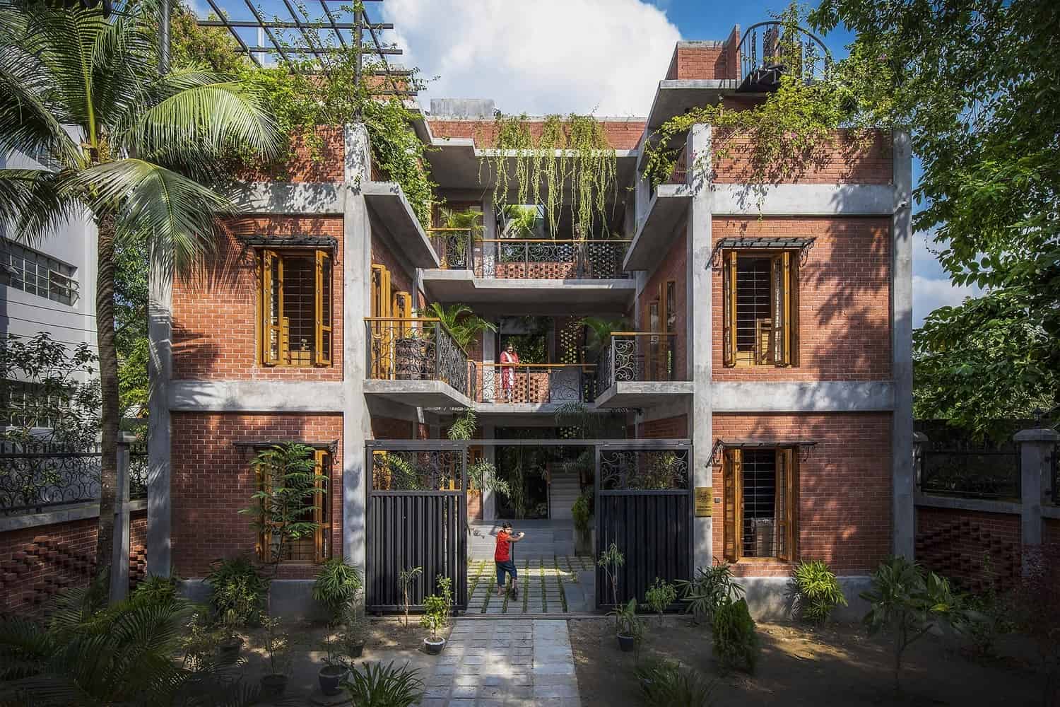Ayna Burir Adar Residence | Sharal Architects | Natore, Bangladesh