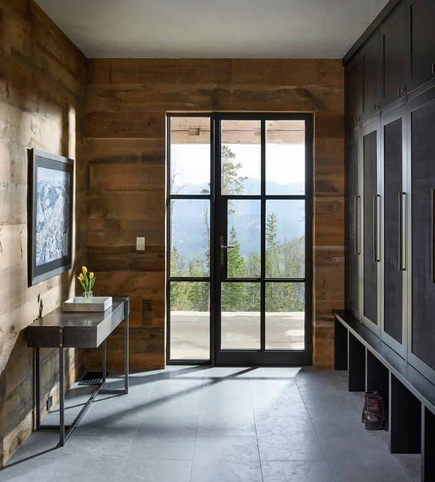 15 Rustic Entryway Designs That Capture the Essence of Cozy Elegance