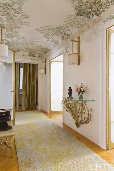Wild Forest-Inspired Living Room Ceiling Walls for a Tranquil Retreat