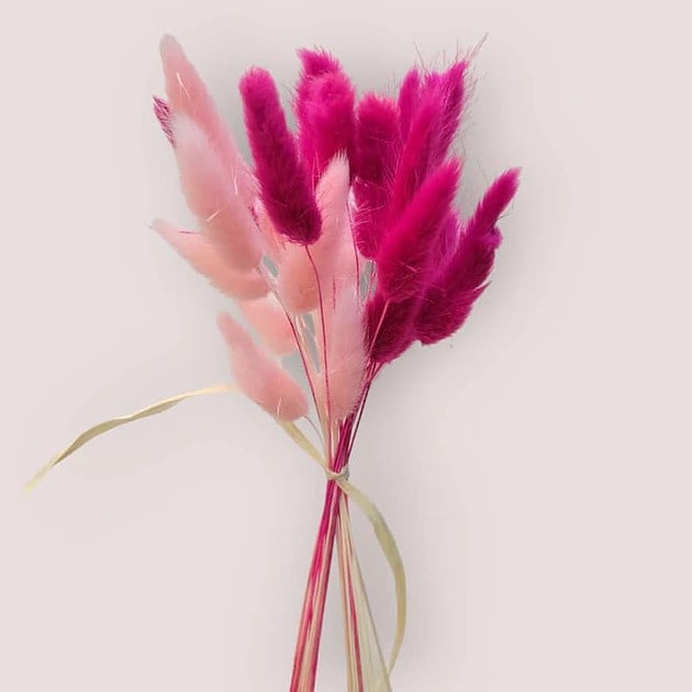 15 Coquette Style Centerpiece Designs That Will Bring Playful ...