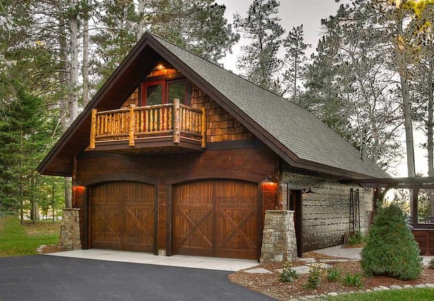 15 Rustic Garage Designs for That Country Charm