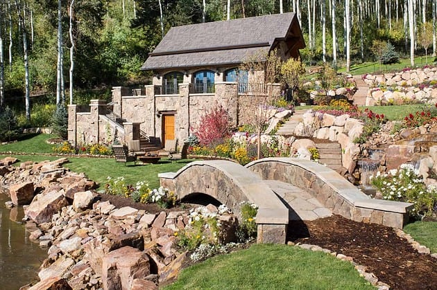 15 Rustic Landscape Designs for Your Natural Retreat