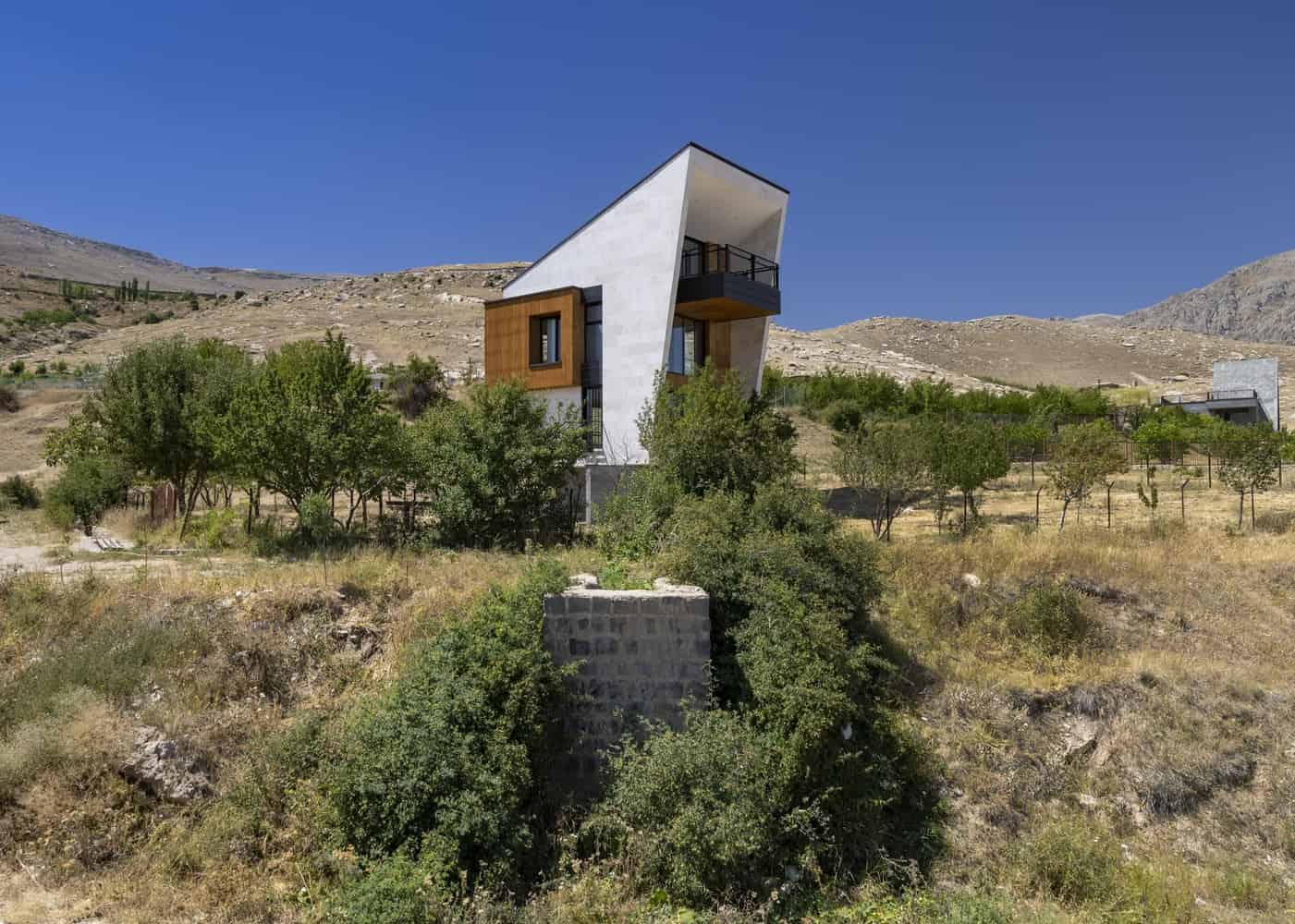 Abra Garden House by White Cube Atelier in Maku, Iran