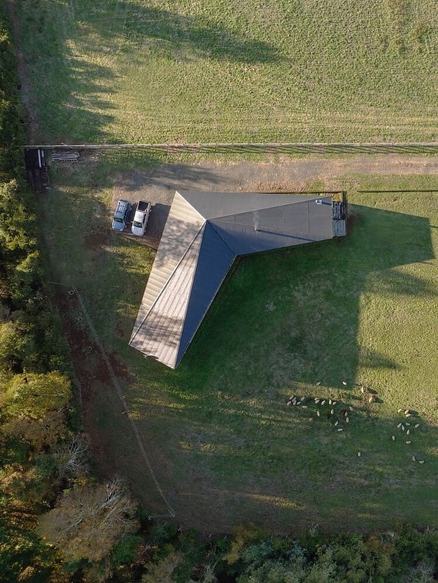 Bumeran House by Lucas Maino Fernandez in Villarrica, Chile