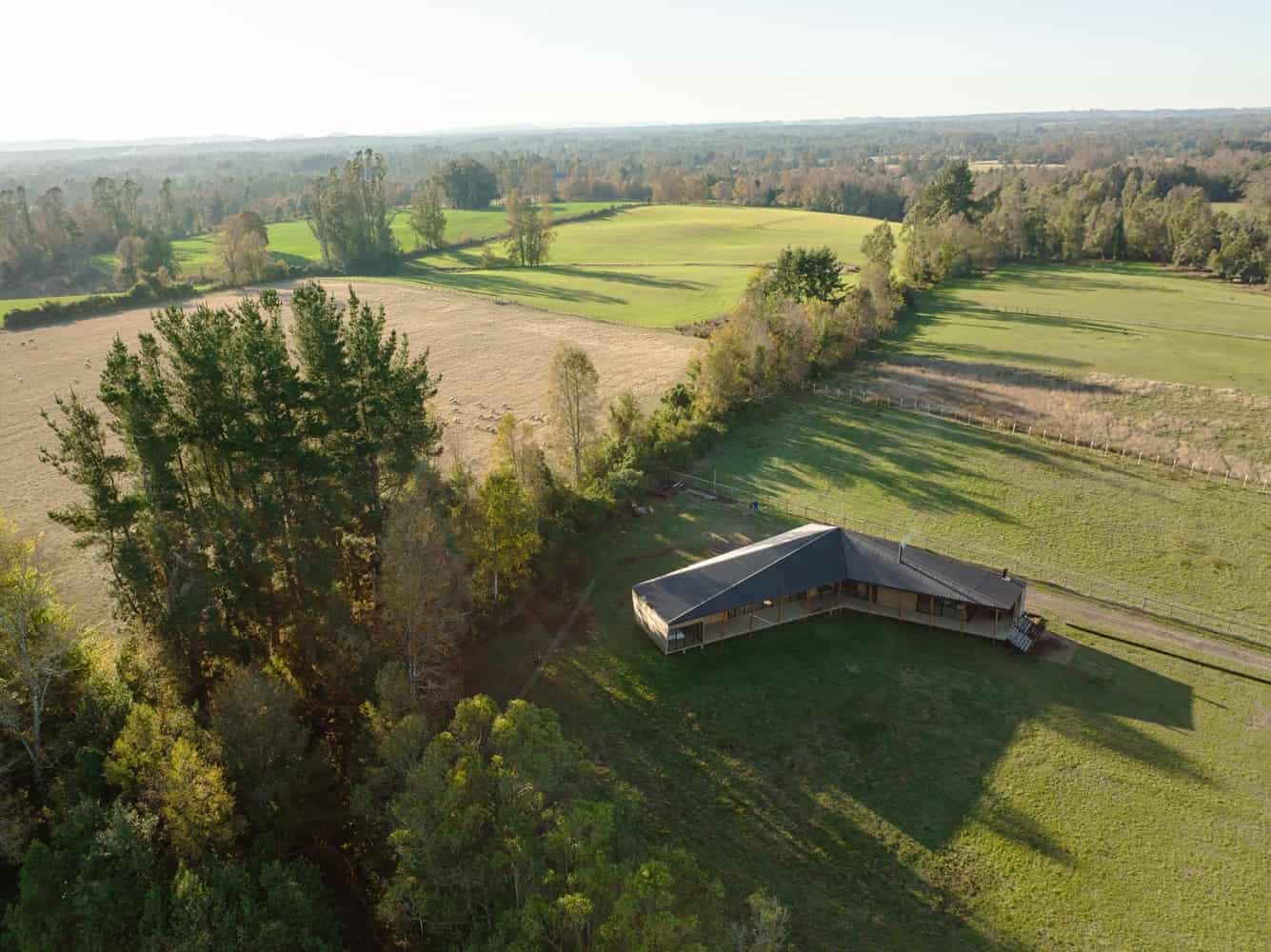 Bumeran House by Lucas Maino Fernandez in Villarrica, Chile
