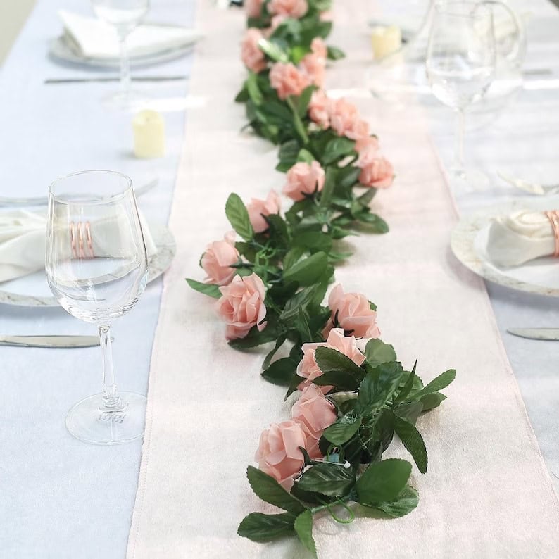15 Spring Flower Garlands That Will Brighten Your Living Space