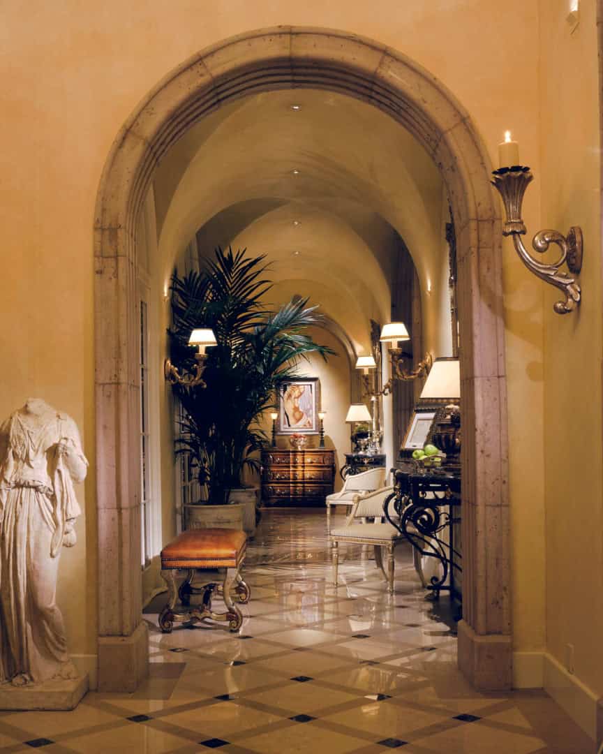 15 Breathtaking Mediterranean Hall Designs to Transport You to Paradise
