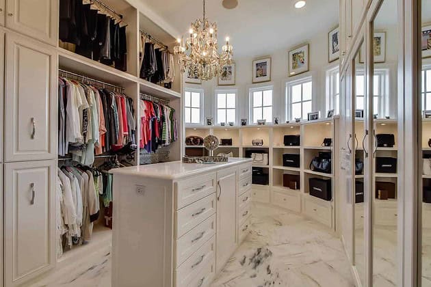 15 Luxurious Mediterranean Walk-In Closet Designs for the Ultimate Retreat
