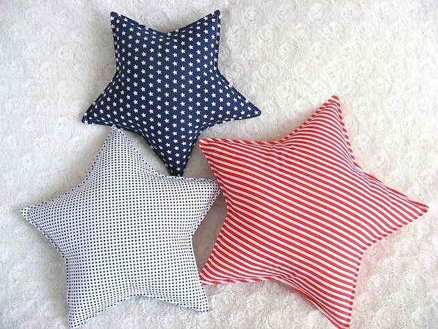 15 Patriotic American Pillow Designs that Symbolize the Spirit of America