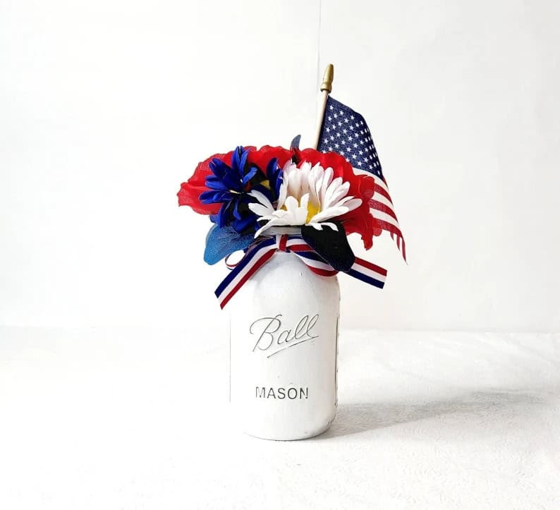 15 Patriotic Mason Jar Luminaries to Light Up Your Celebration