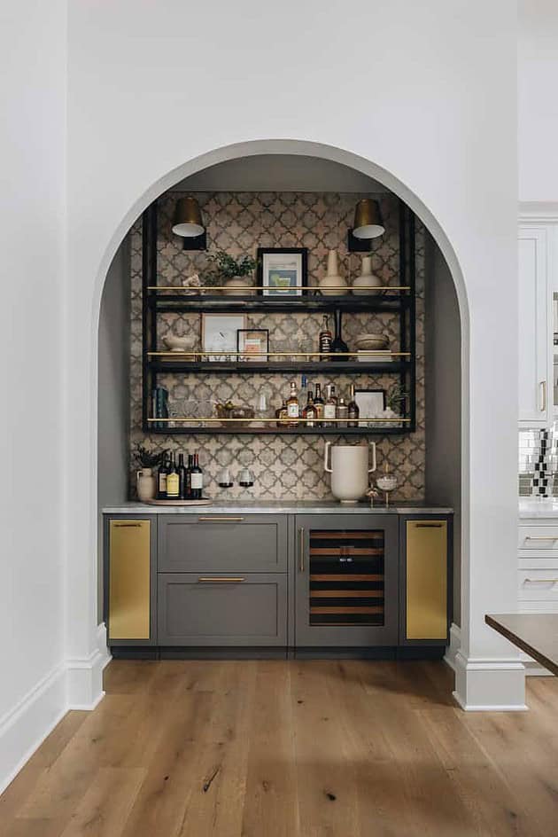 15 Small Space Mediterranean Home Bar Designs for Maximum Impact