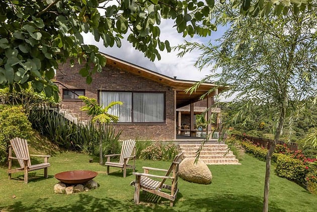 Boomerang House by In House in Sao Roque, Brazil