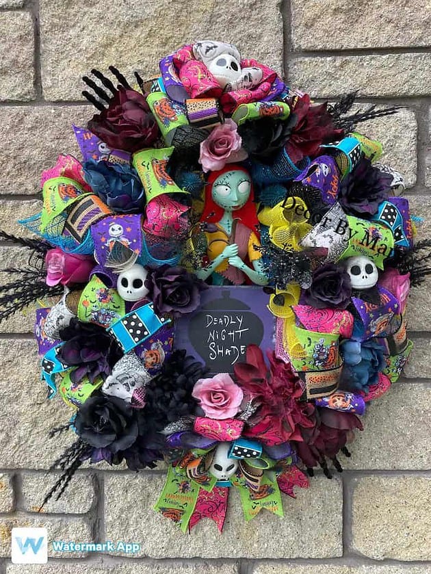 15 Spooky Halloween Wreath Ideas to Haunt Your Home